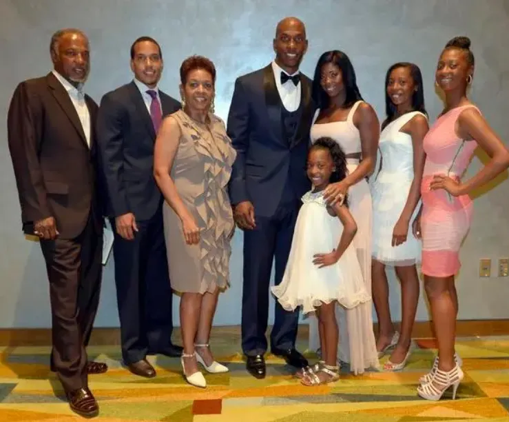 Chauncey Billups Wife, Age, Height, Weight, Net Worth, Career, And Full ...